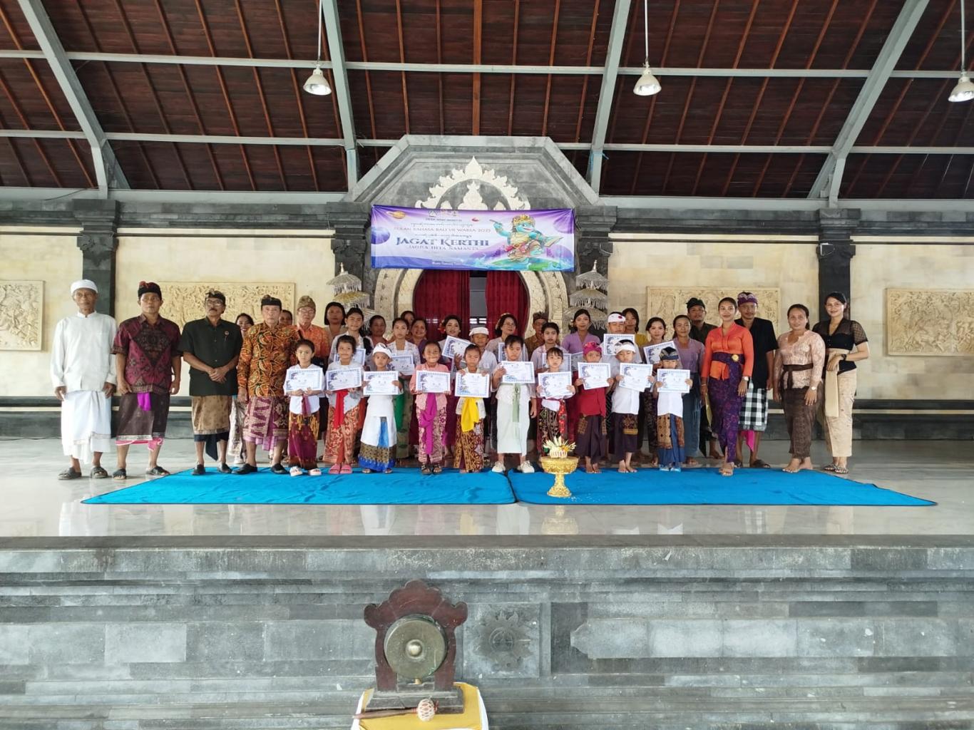 PERAYAAN BULAN BAHASA DI DESA BEBETIN - Website Desa Bebetin